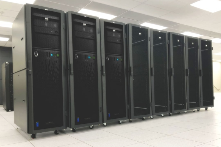 Smart Racks and Cabinets for Data Centers - APES Engineering